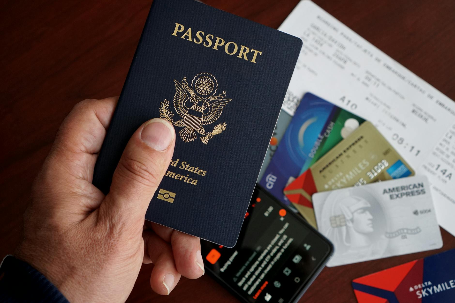 US Passport Photo Requirements: Complete 2026 Guide | MergeImages.net